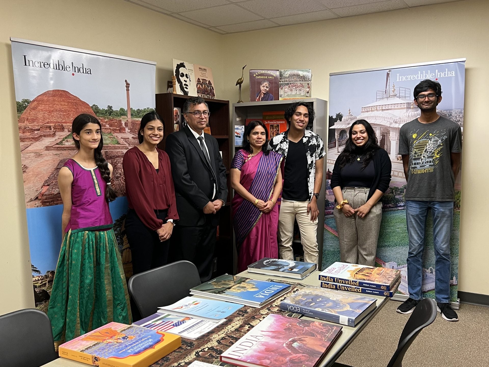 Consul General of India Dedicates "India Corner” - College of Sciences News