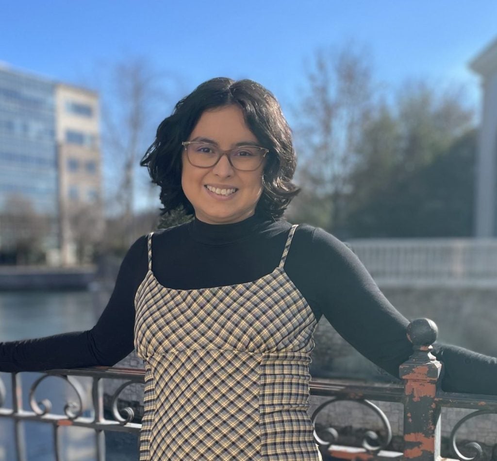 Lorraine Rosello Del Valle - UCF Astrochemistry Laboratory